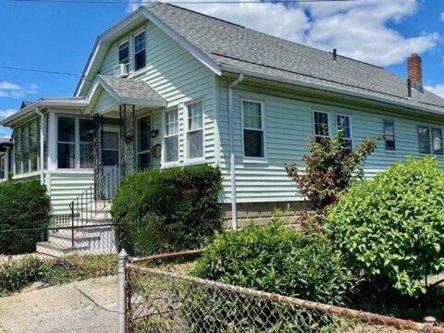 house with 4 bedroom, Medford MA DS103852119