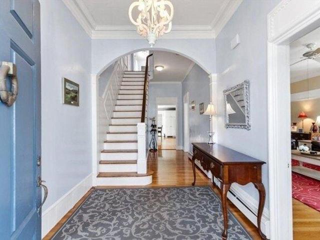 house with 4 bedroom, Medford MA ES103033392
