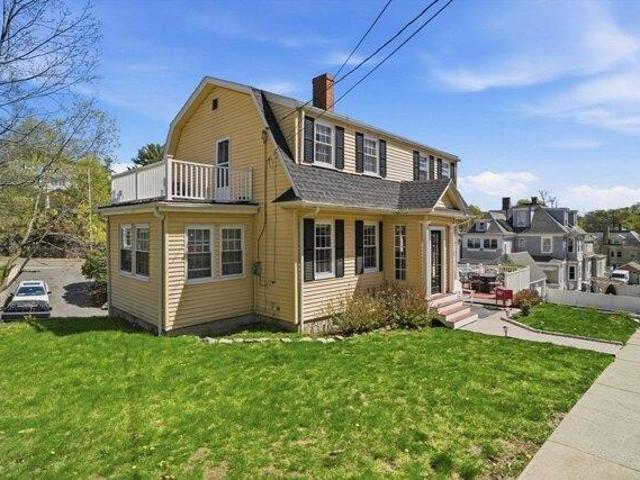 house with 4 bedroom, Melrose MA DLS101999930