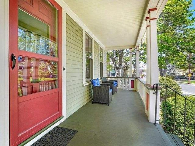 house with 4 bedroom, Melrose MA DLS102343134