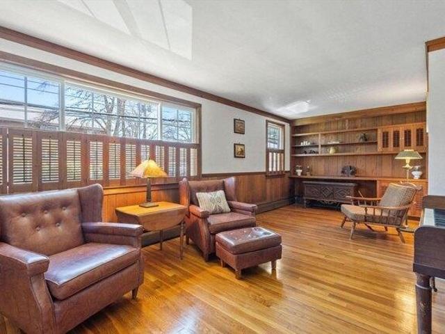 house with 4 bedroom, Melrose MA DLS102372051