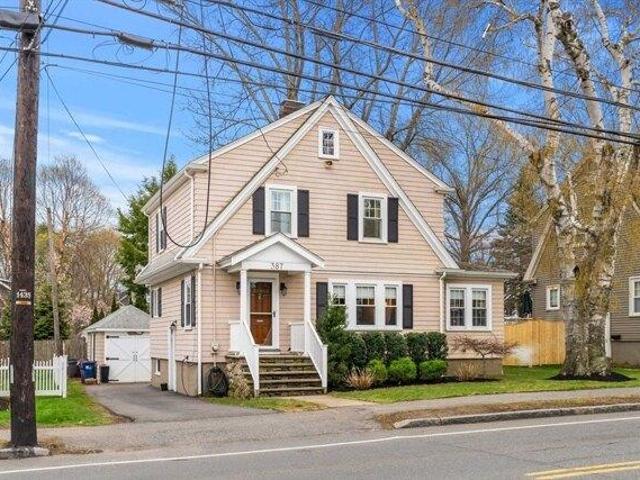 house with 4 bedroom, Melrose MA DLS102959183