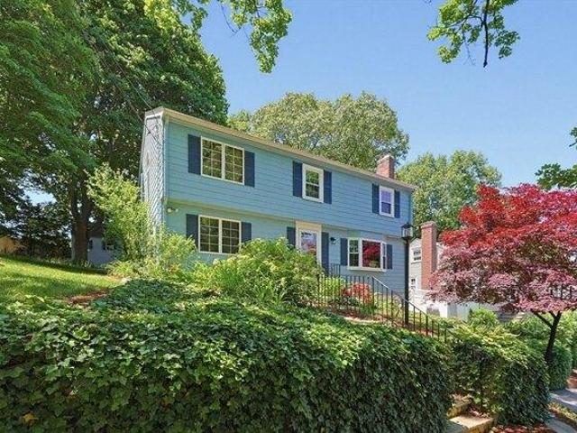 house with 4 bedroom, Melrose MA DS104079086