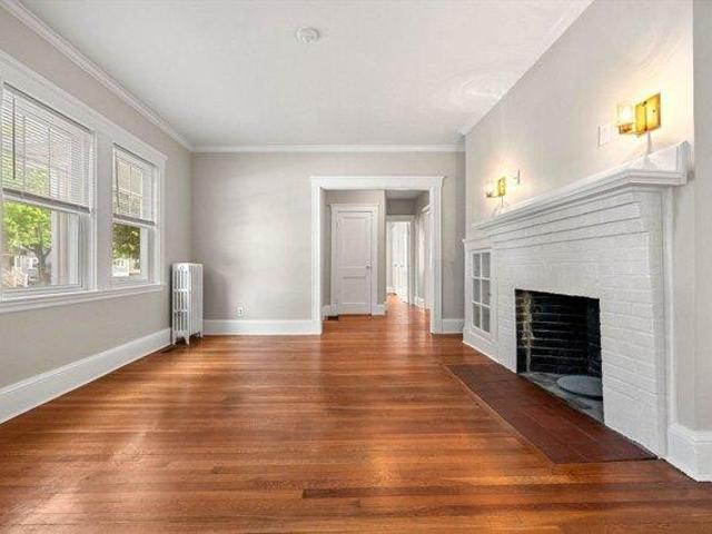 house with 4 bedroom, Melrose MA ES104075649