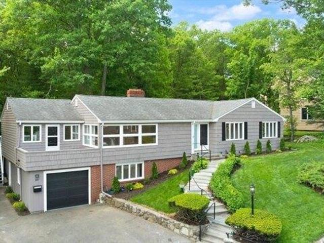 house with 4 bedroom, Melrose MA ES103849168