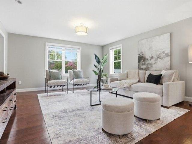 house with 4 bedroom, Melrose MA ES103849648