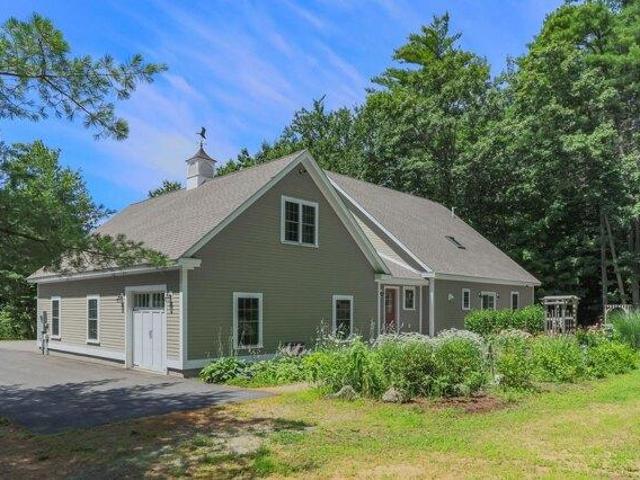house with 4 bedroom, Meredith NH ES104790236