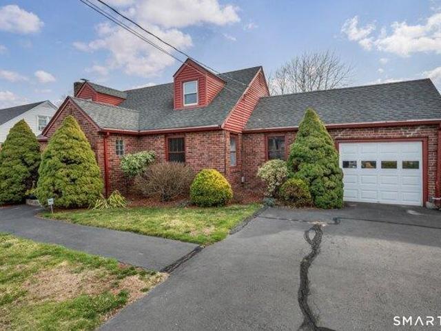 house with 4 bedroom, Meriden CT DLS102444014