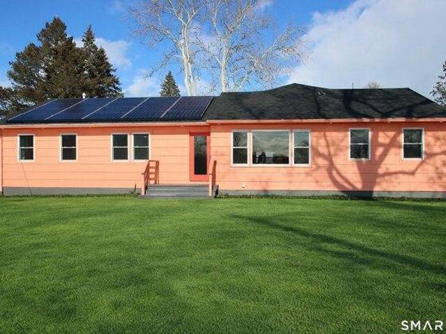house with 4 bedroom, Meriden CT DLS103073361