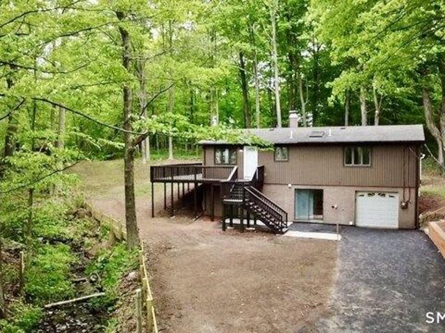 house with 4 bedroom, Meriden CT DLS103098432