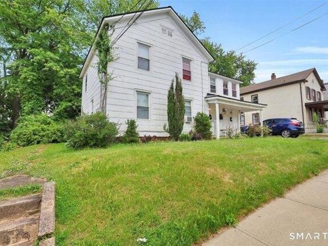 house with 4 bedroom, Meriden CT DS104351094