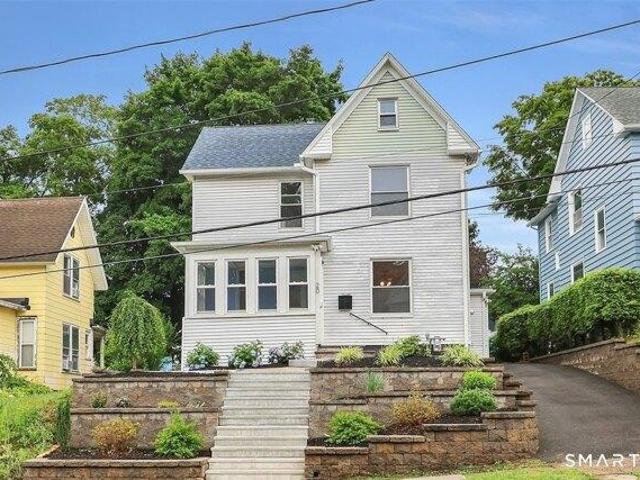 house with 4 bedroom, Meriden CT ES104114002