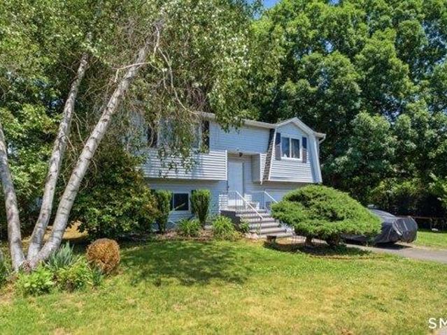 house with 4 bedroom, Meriden CT ES104152832