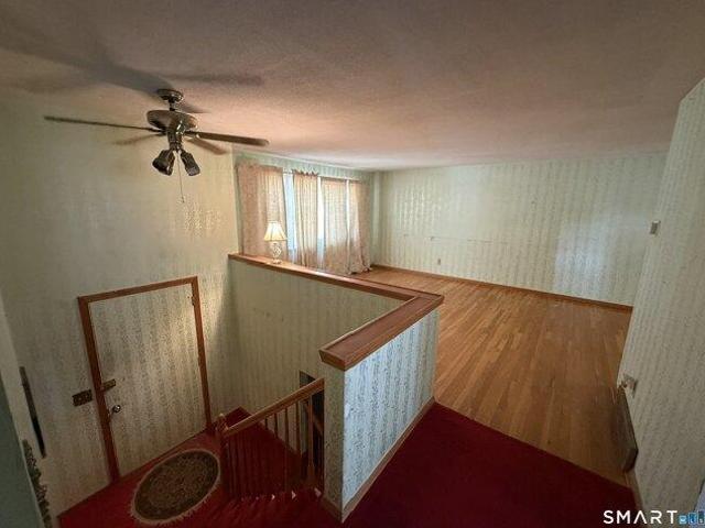 house with 4 bedroom, Meriden CT ES103101657