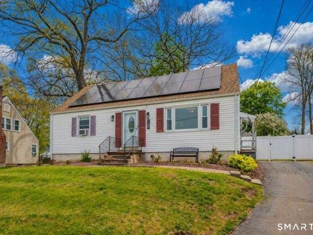 house with 4 bedroom, Meriden CT ES103160673
