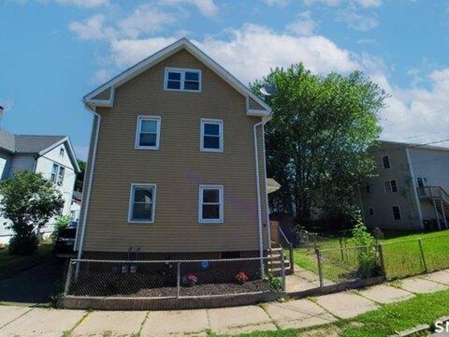 house with 4 bedroom, Meriden CT ES103190019