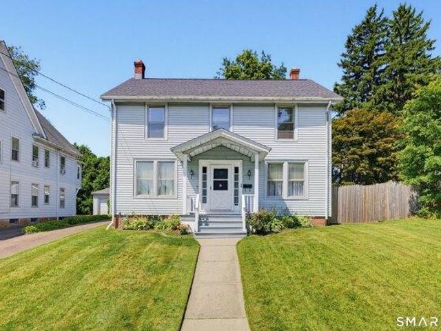 house with 4 bedroom, Meriden CT ES103930800