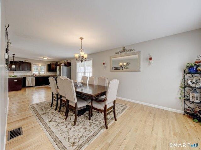 house with 4 bedroom, Meriden CT ES103966989