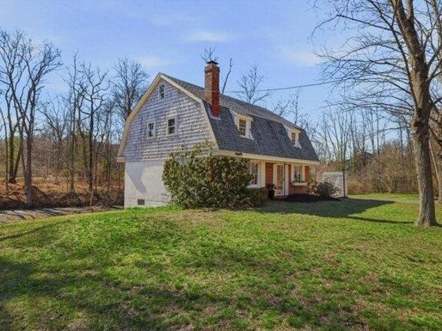 house with 4 bedroom, Merrimac MA DLS101602496