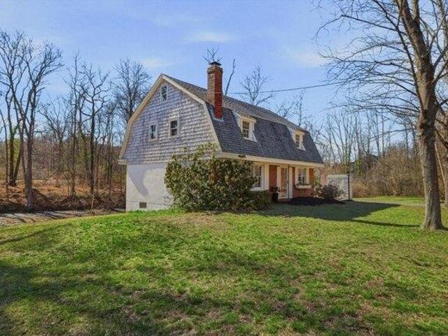 house with 4 bedroom, Merrimac MA DS102371509