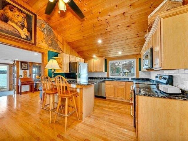 house with 4 bedroom, Merrimac MA ES102922679