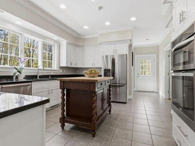 house with 4 bedroom, Merrimac MA ES103499511