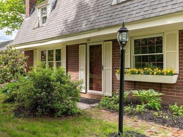 house with 4 bedroom, Merrimac MA ES103439716