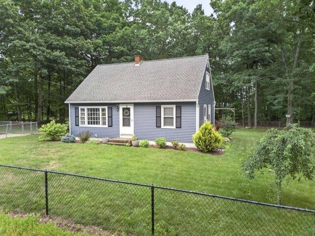 house with 4 bedroom, Merrimack NH DS104444152