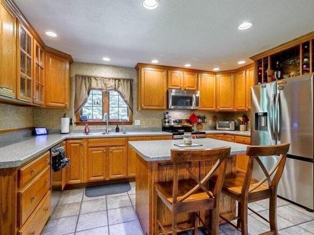 house with 4 bedroom, Merrimack NH DS104076890