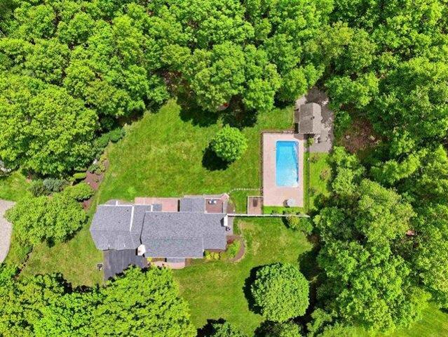 house with 4 bedroom, Merrimack NH DS104077075