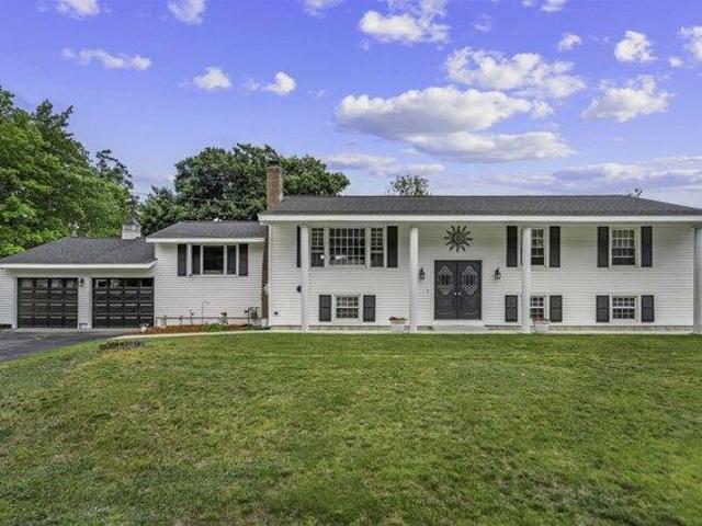 house with 4 bedroom, Merrimack NH DS104190199