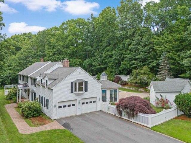 house with 4 bedroom, Merrimack NH DS104191476