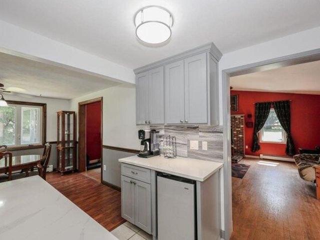 house with 4 bedroom, Merrimack NH ES104568457