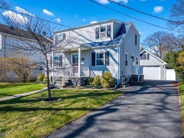 house with 4 bedroom, Metuchen NJ DLS101656959