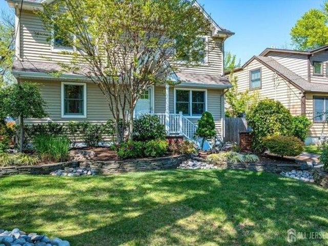 house with 4 bedroom, Metuchen NJ DS102279623