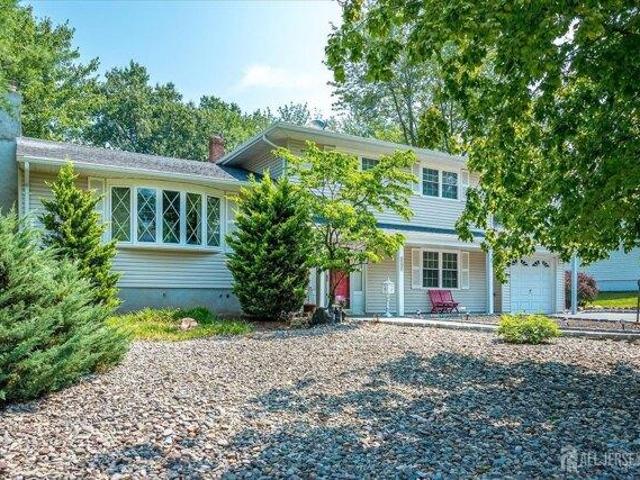 house with 4 bedroom, Metuchen NJ ES105172610