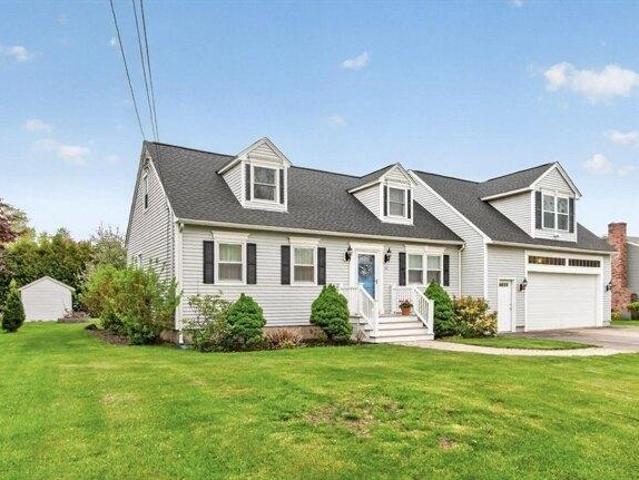 house with 4 bedroom, Methuen MA DLS103128326