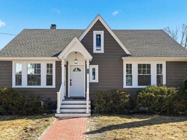 house with 4 bedroom, Methuen MA DS102446680