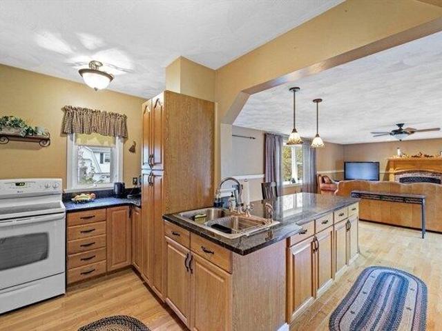 house with 4 bedroom, Methuen MA DS103128474