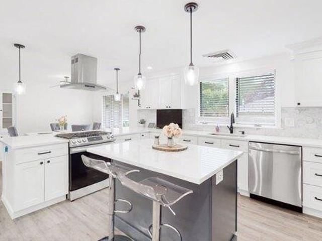 house with 4 bedroom, Methuen MA DS103667033
