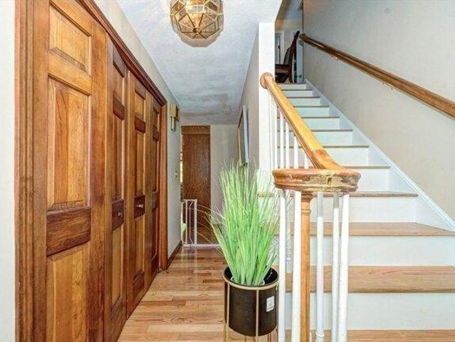 house with 4 bedroom, Methuen MA ES104480090