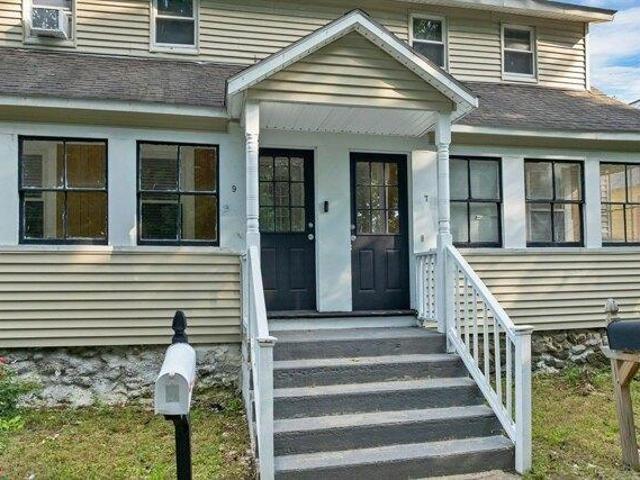 house with 4 bedroom, Methuen MA ES105040911