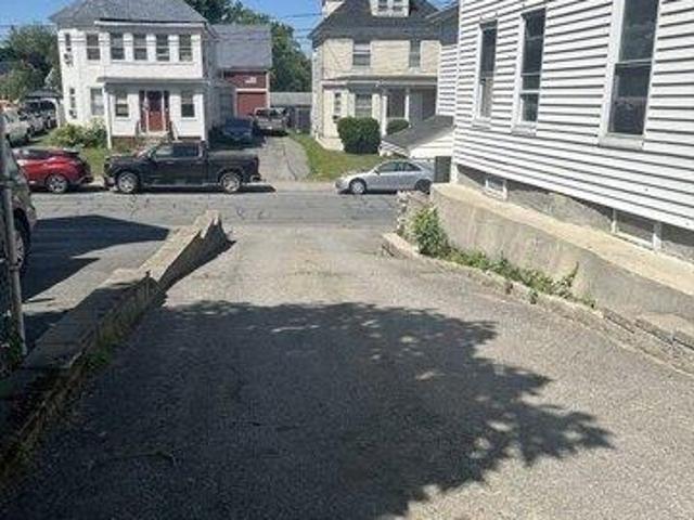 house with 4 bedroom, Methuen MA ES105041254
