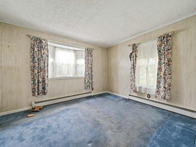 house with 4 bedroom, Methuen MA ES105127034