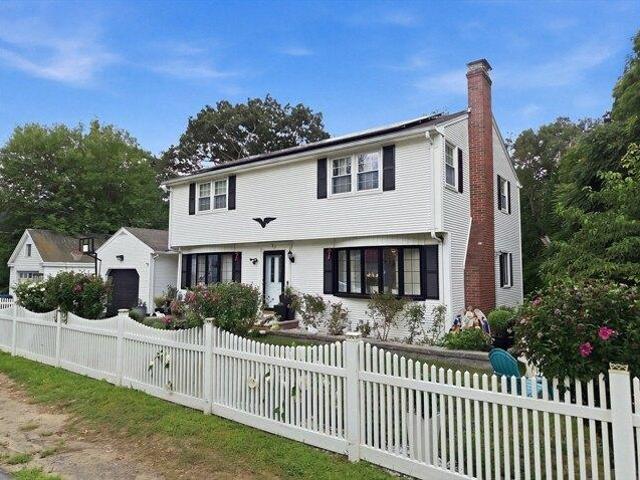house with 4 bedroom, Methuen MA ES105140103