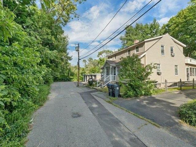 house with 4 bedroom, Methuen MA ES105157083