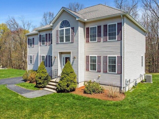 house with 4 bedroom, Methuen MA ES103124902
