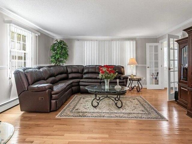 house with 4 bedroom, Methuen MA ES103663298