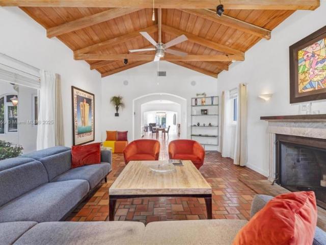 house with 4 bedroom, Miami Beach FL DS101340388