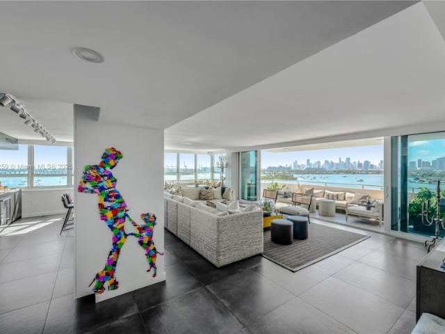 house with 4 bedroom, Miami Beach Fl FL DLS101340241